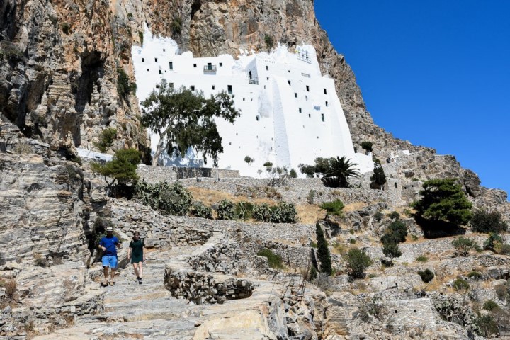Η Μονή της Παναγίας της Χοζοβιώτισσας, της πολιούχου και προστάτιδος ...