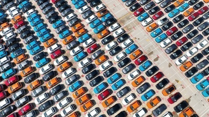 Αλλαγές λόγω πτώσης των πωλήσεων ηλεκτρικών αυτοκινήτων - Anamniseis