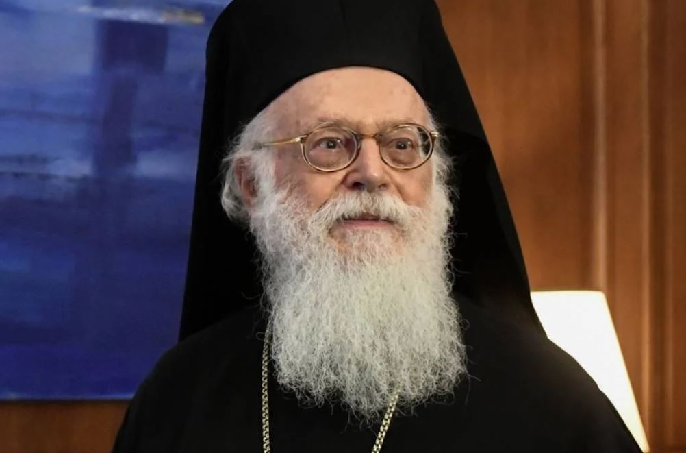 Με αεροσκάφος εκτάκτως στην Αθήνα ο Αλβανίας Αναστάσιος - Anamniseis